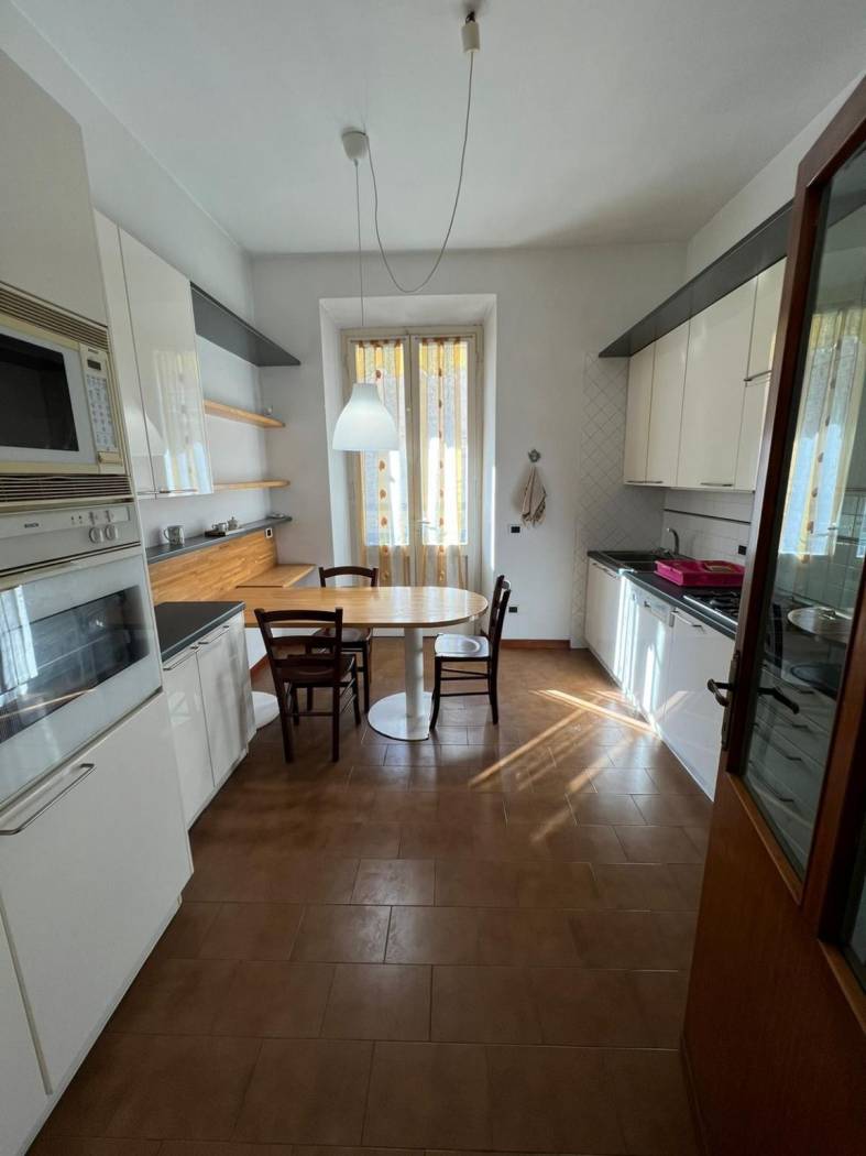 Appartamento via Alessandro della Spina 22, Stazione Centrale, Pisa