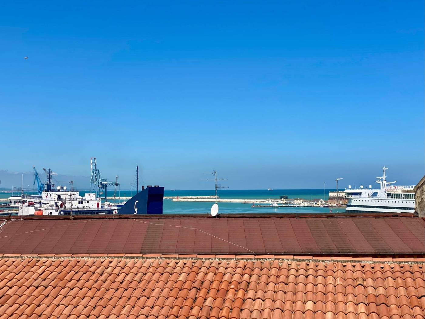 Bilocale via Enrico Cialdini, Capodimonte, Ancona