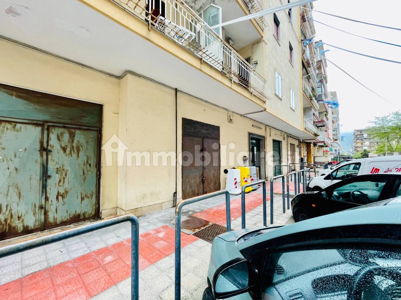 Locale commerciale in Vendita