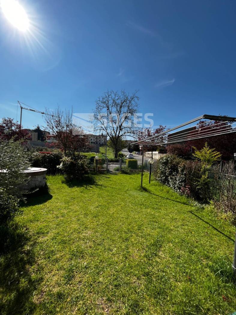 Quadrilocale via della costituzione, Centro, Bucine