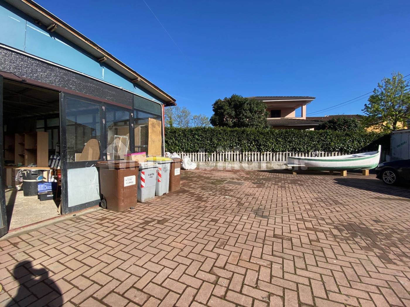 Falegnameria con laboratorio in Vendita