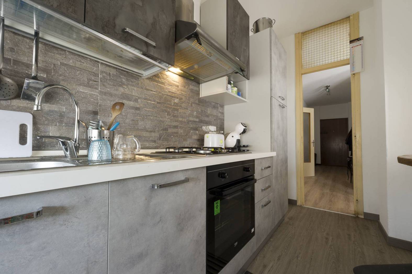 Trilocale via Castagnara 1, Centro, Meina