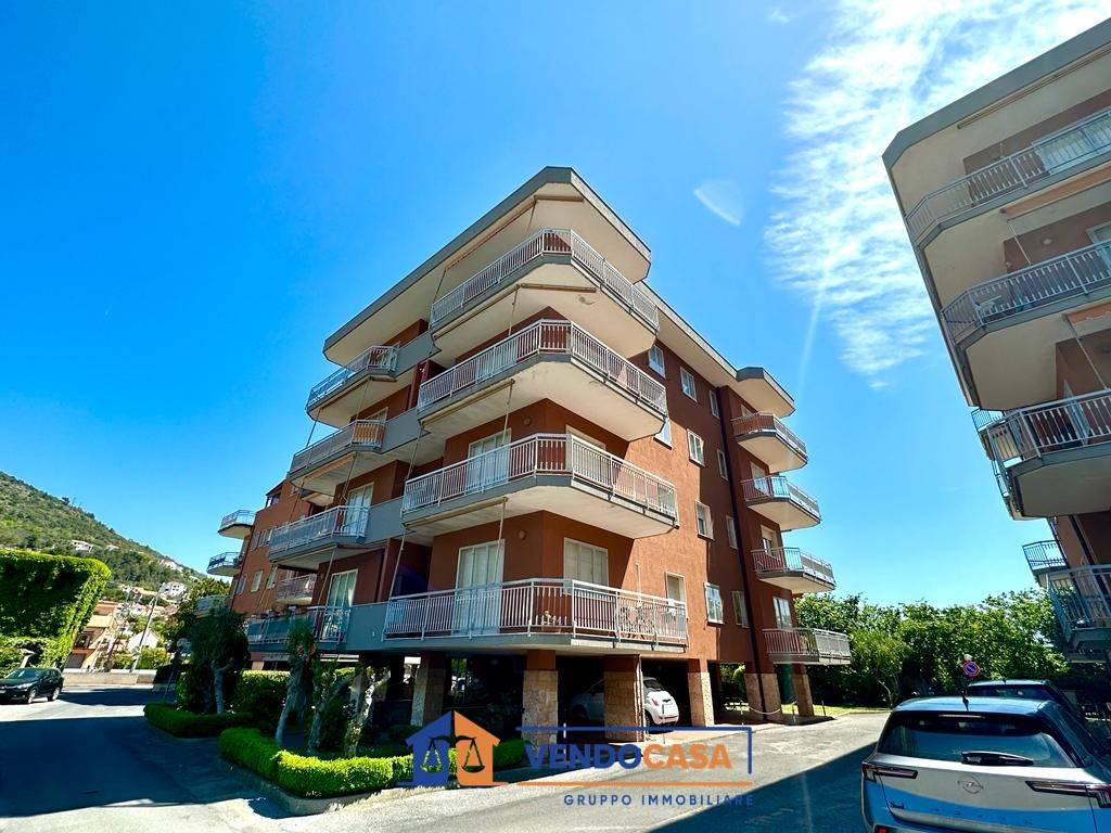 Bilocale via Francesco Crispi, Centro, Pietra Ligure