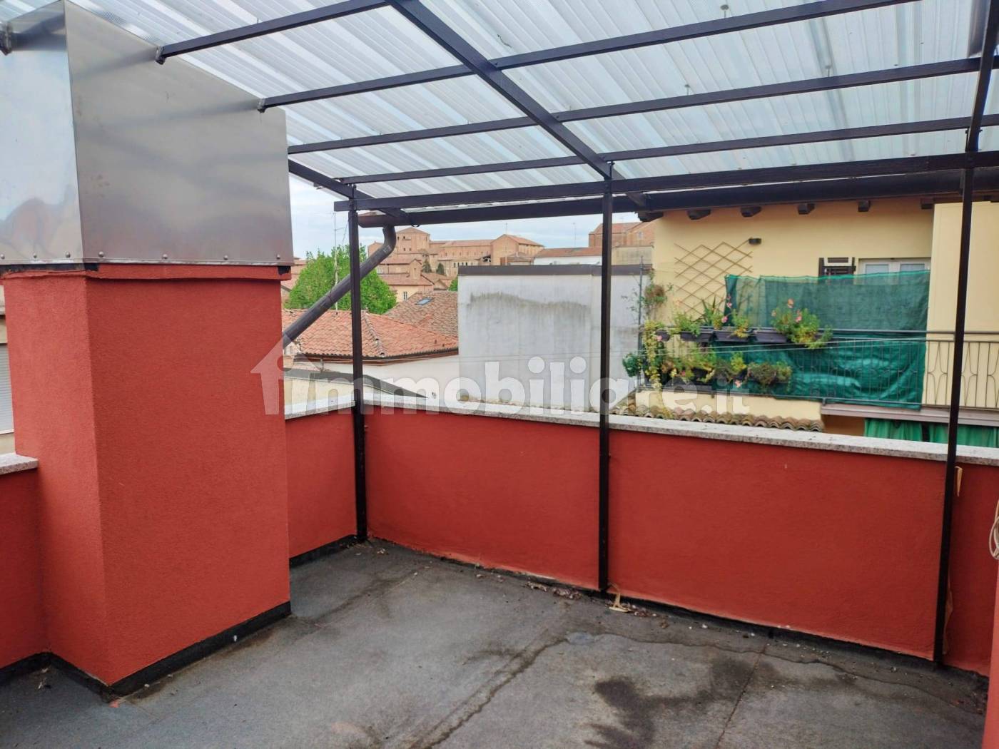 Trilocale via Borghetto, Centro Storico, Piacenza