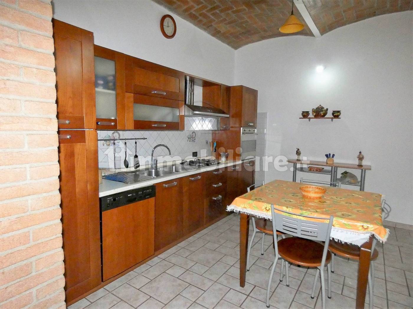 Trilocale via delle Scuole, Pratissolo, Scandiano