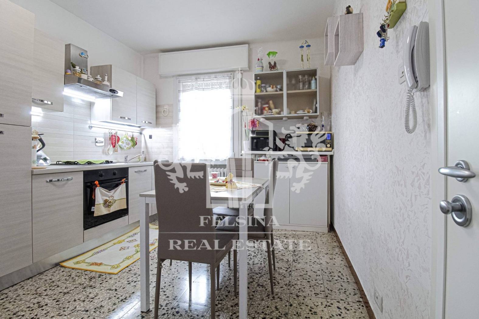 Trilocale via Emilia 310, San Lazzaro, San Lazzaro di Savena