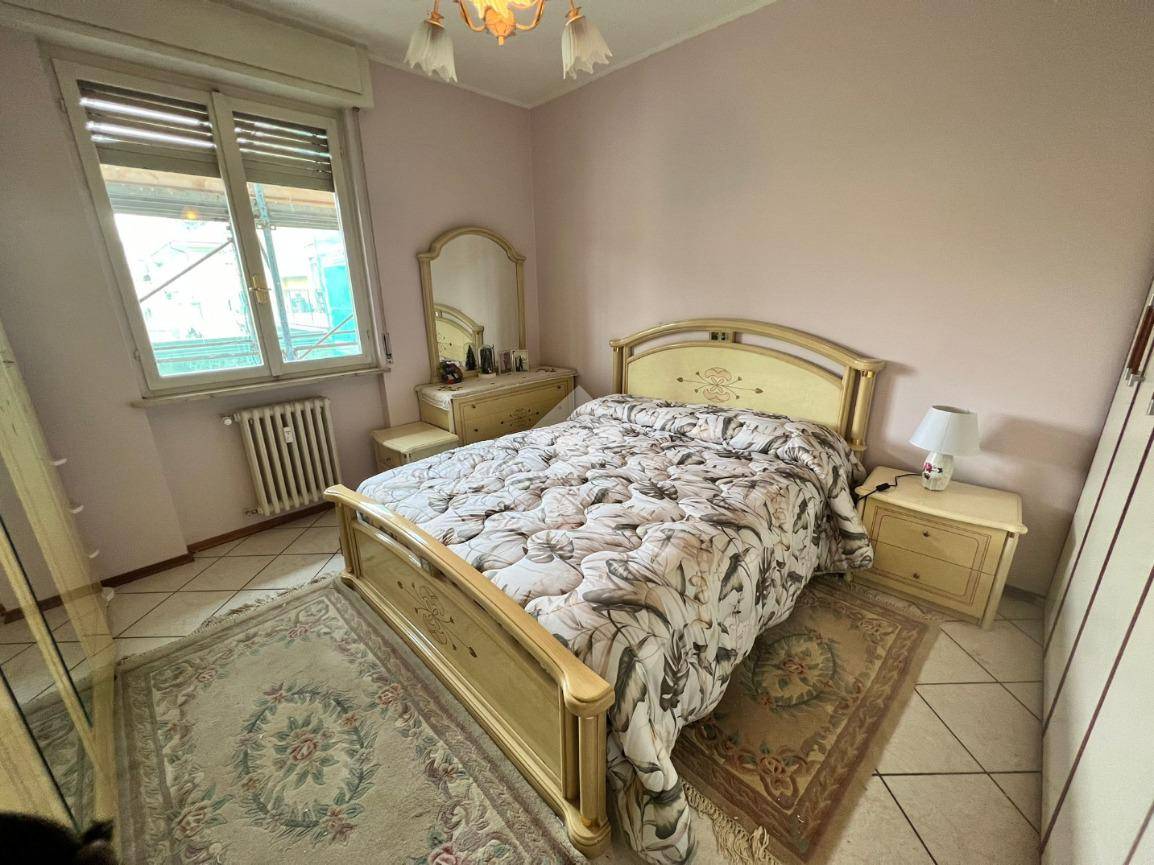 Trilocale viale Alessandro Volta 85, San Martino, Novara