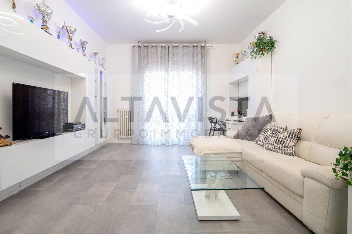 Appartamento via Rodi, Brescia Due, Brescia