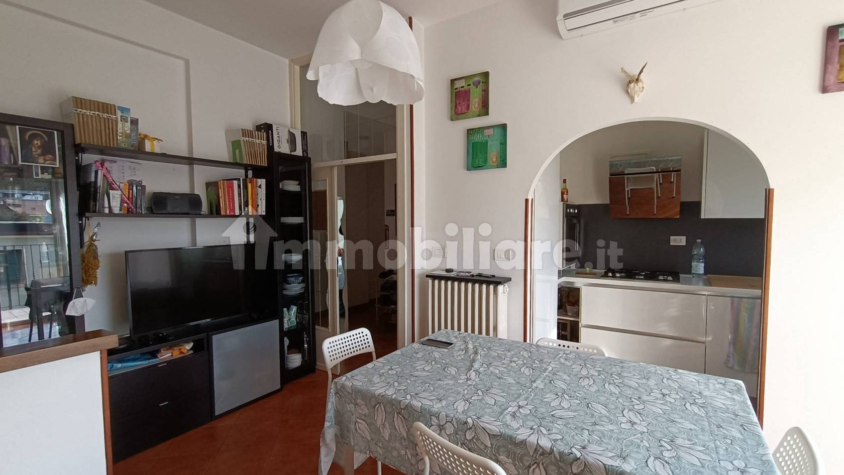 Bilocale ottimo stato, quarto piano, Centro, Macerata