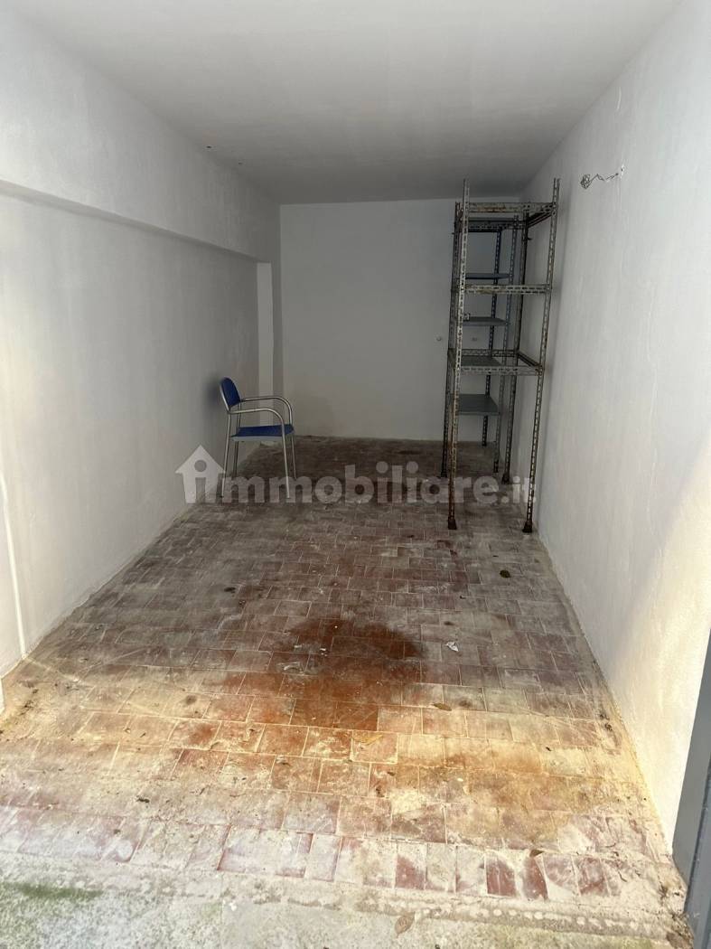 Garage - Box in Vendita