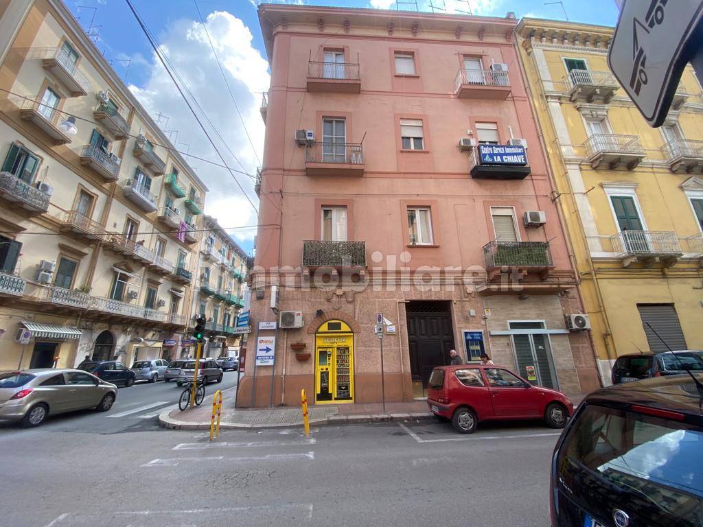 Trilocale via Leonida da Taranto 17, Tre Carrare, Taranto
