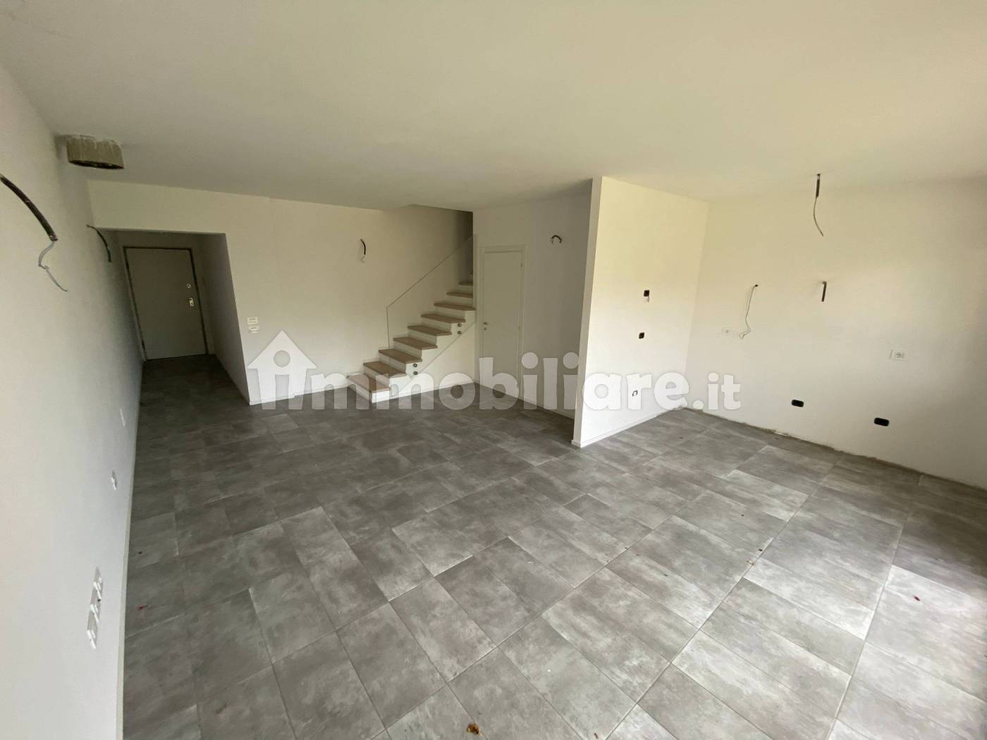 Villa bifamiliare, nuova, 122 m², Montebello, Perugia