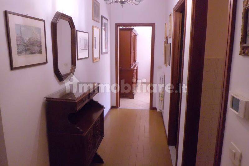 Trilocale via Europa 14, Centro, Ceriale