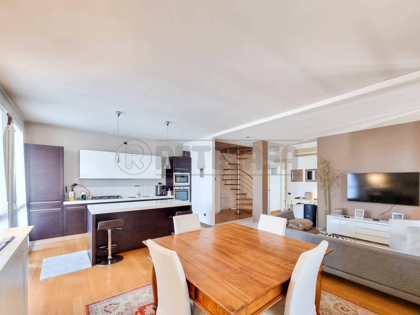 Appartamento via Brigata Orobica, Centro, Creazzo