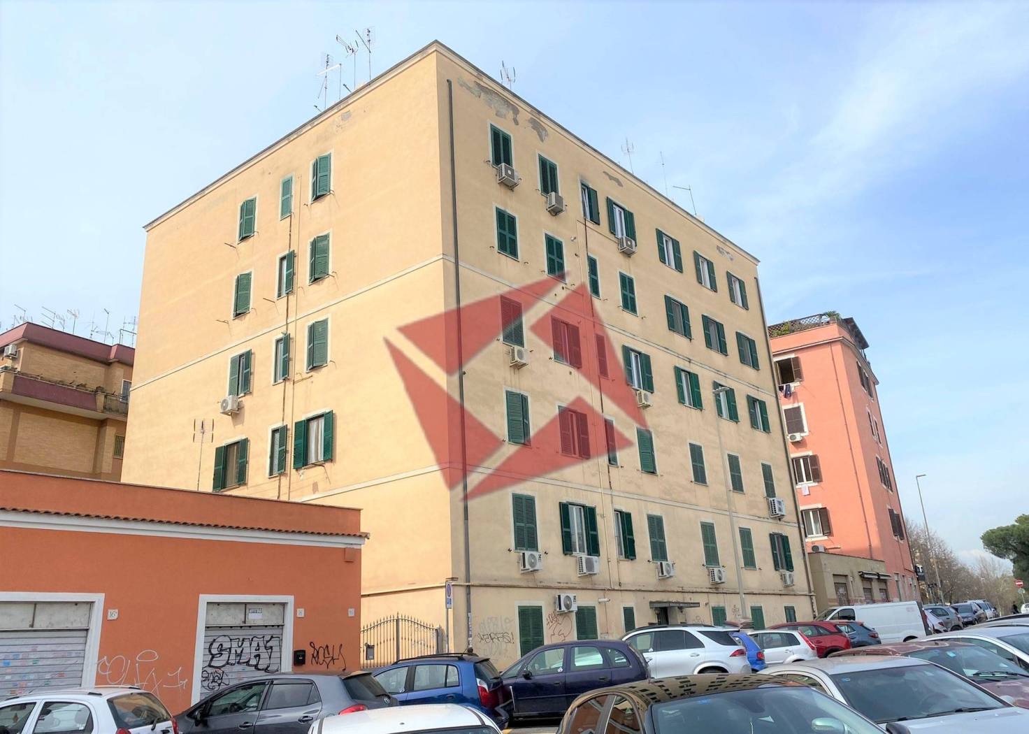 Trilocale via dei Pini, Centocelle, Roma