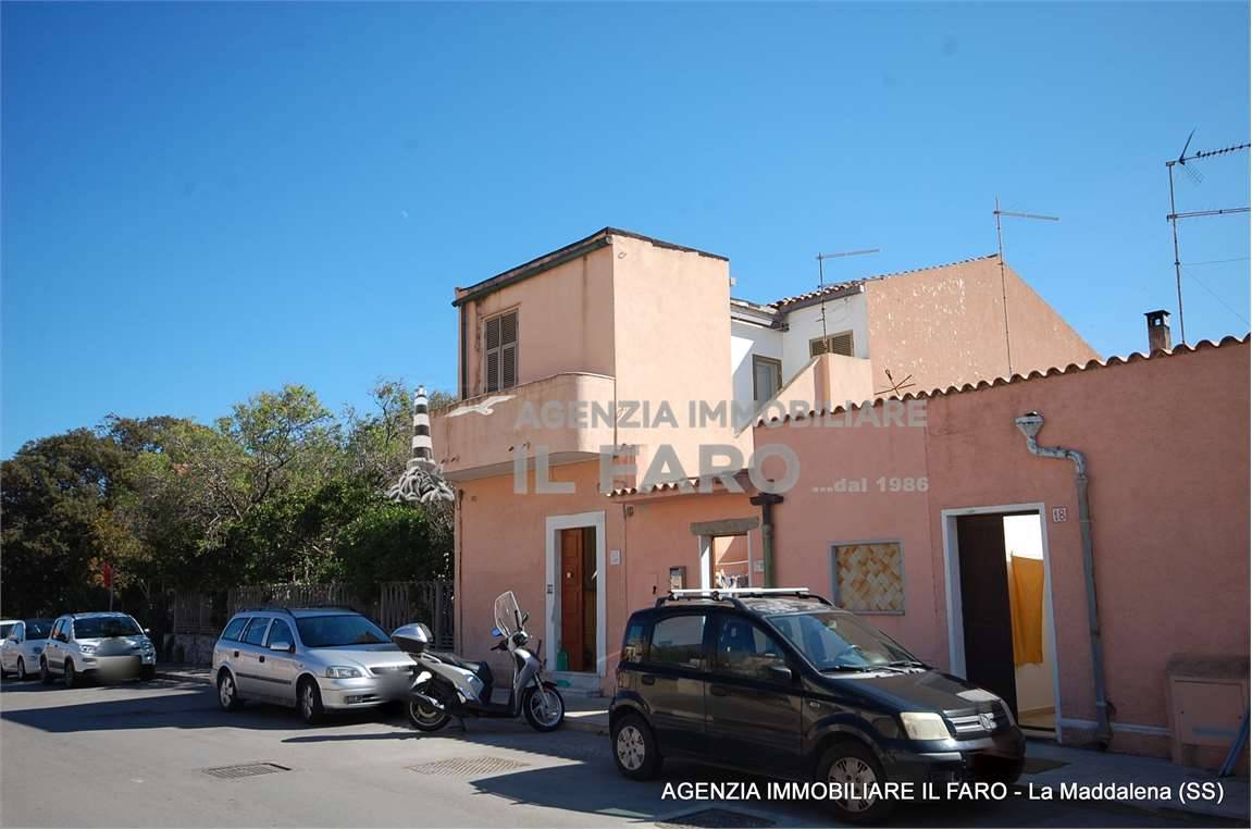 Appartamento via Cala Chiesa, 22, La Maddalena