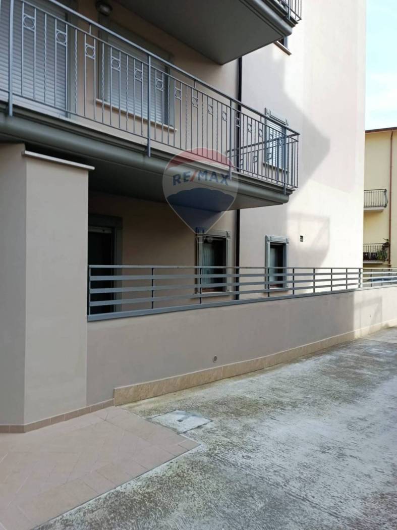 Trilocale Vico Cappuccini 4, Centro, Itri