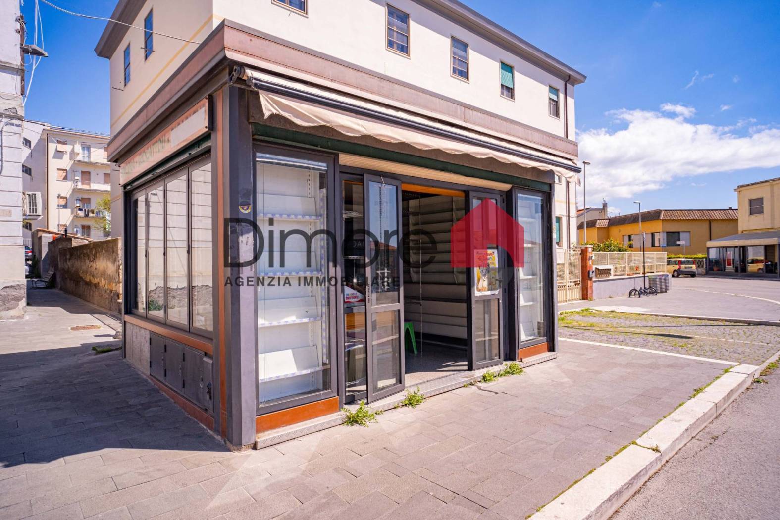 Negozio - Locale commerciale in Vendita