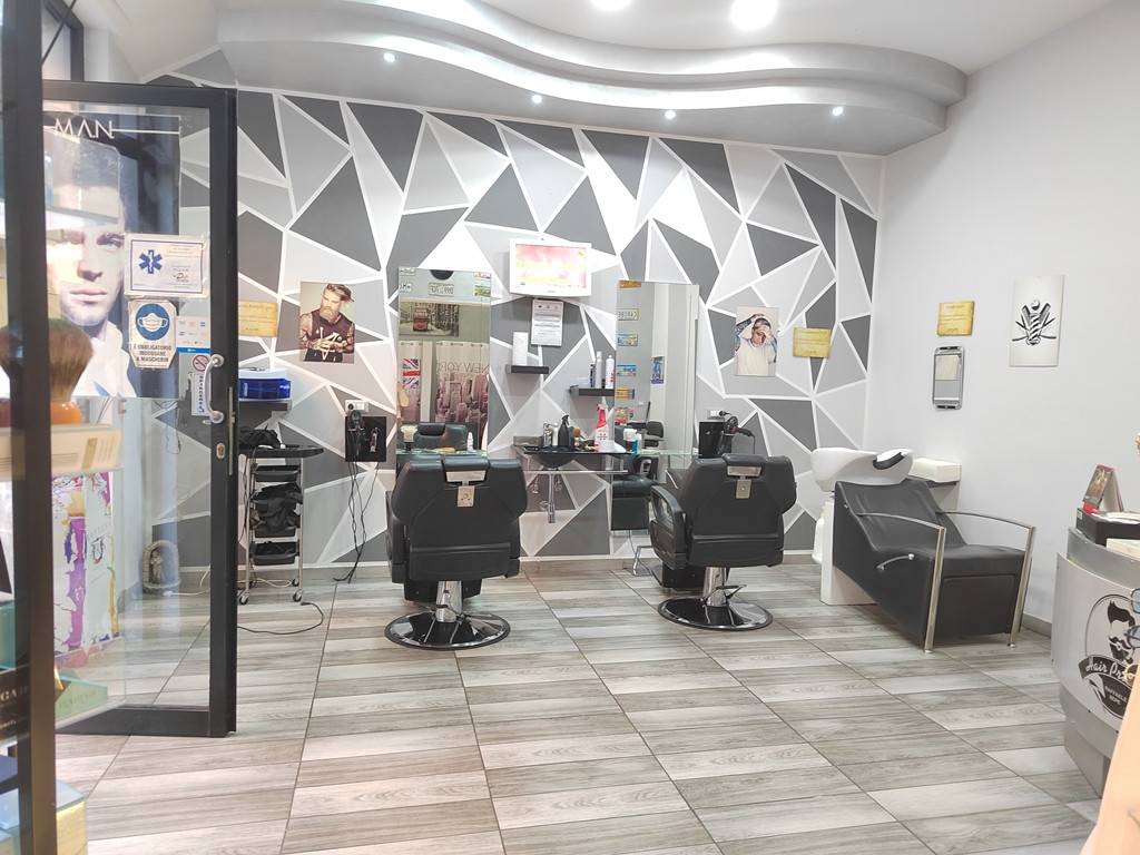 Parrucchiere - Barbiere in Vendita