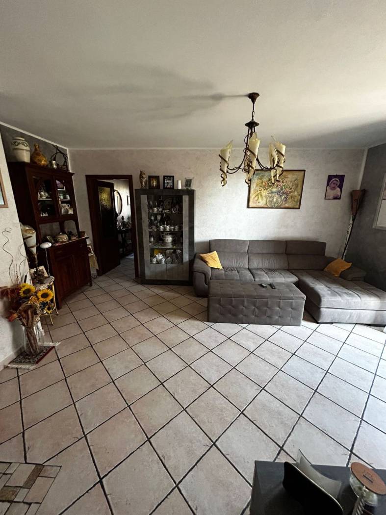 Trilocale buono stato, primo piano, Suzzara