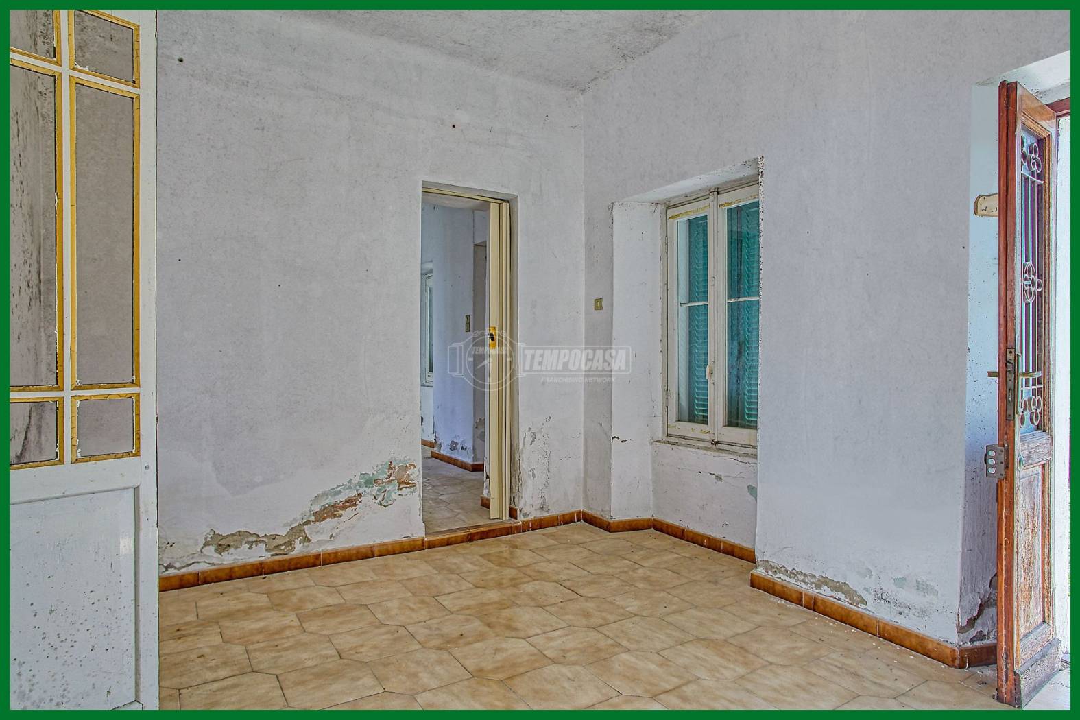 Bilocale via Vittorio Veneto, Luvinate