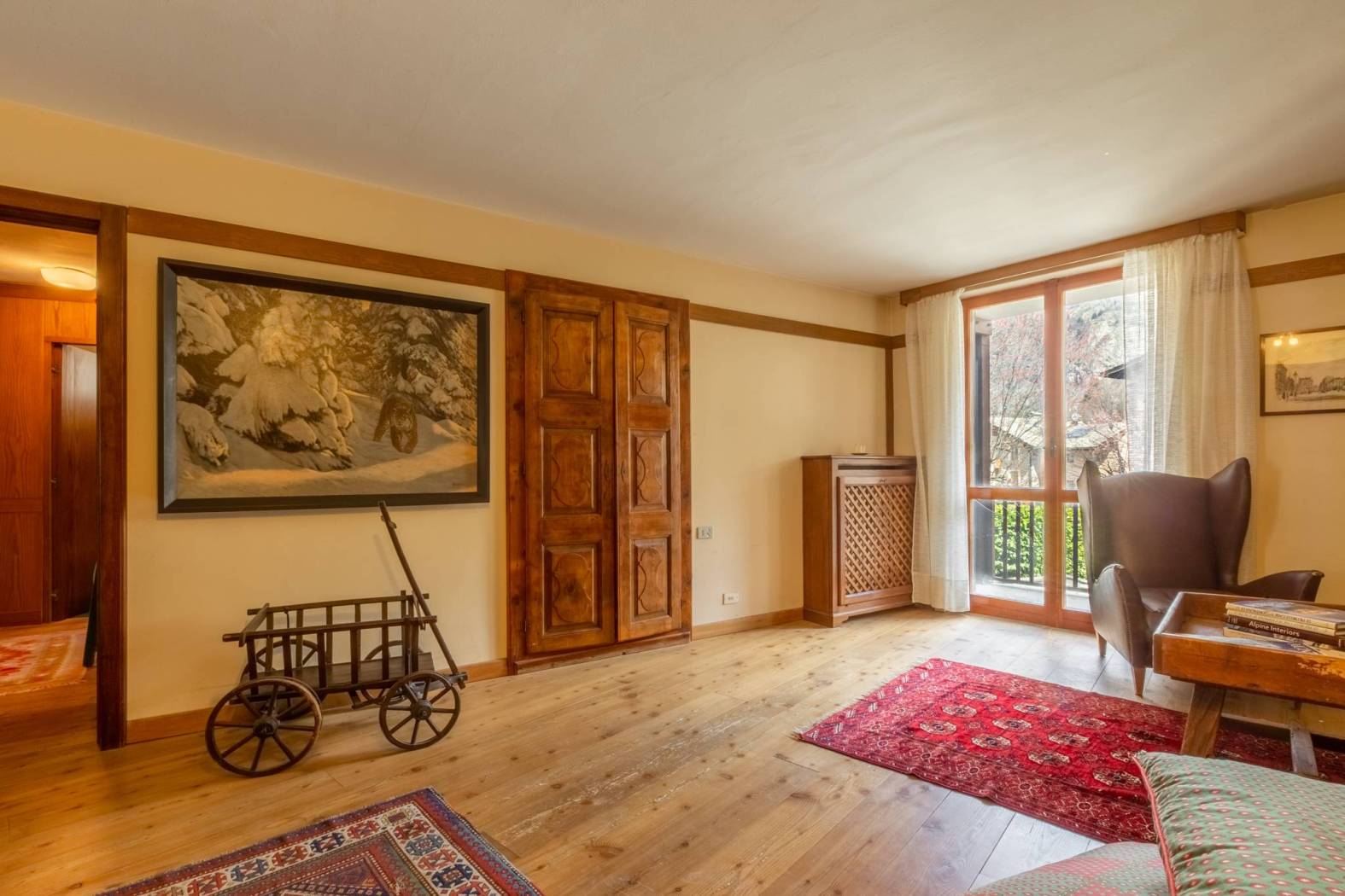 Appartamento via Roma 140, Centro, Courmayeur