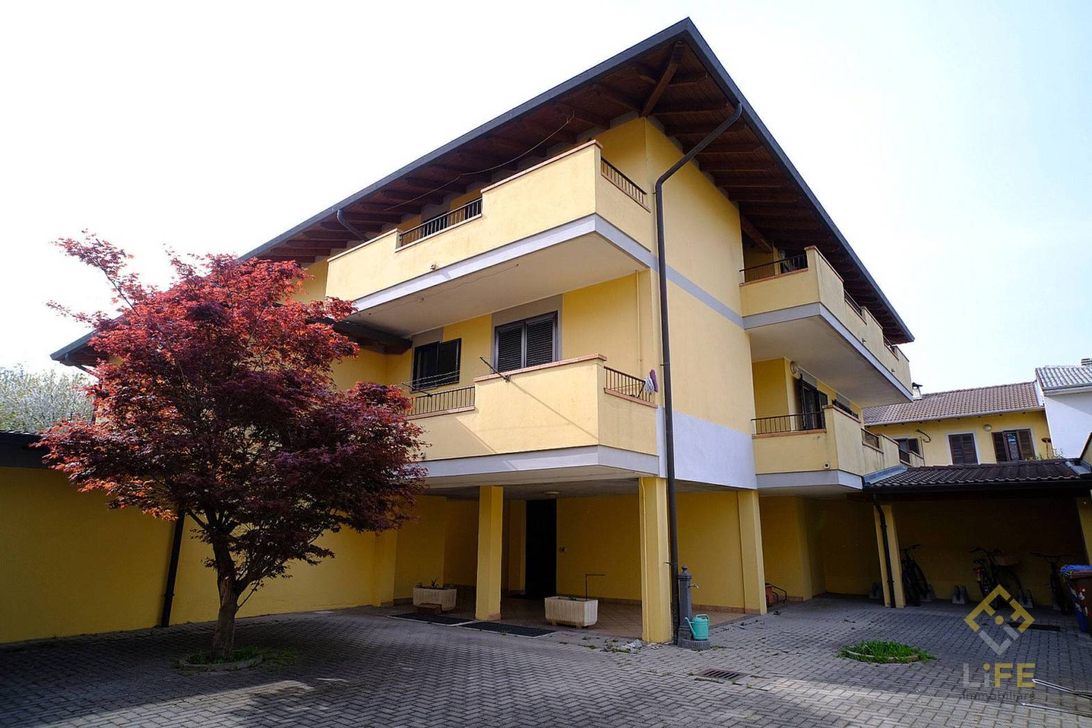 Bilocale ottimo stato, secondo piano, Galliate