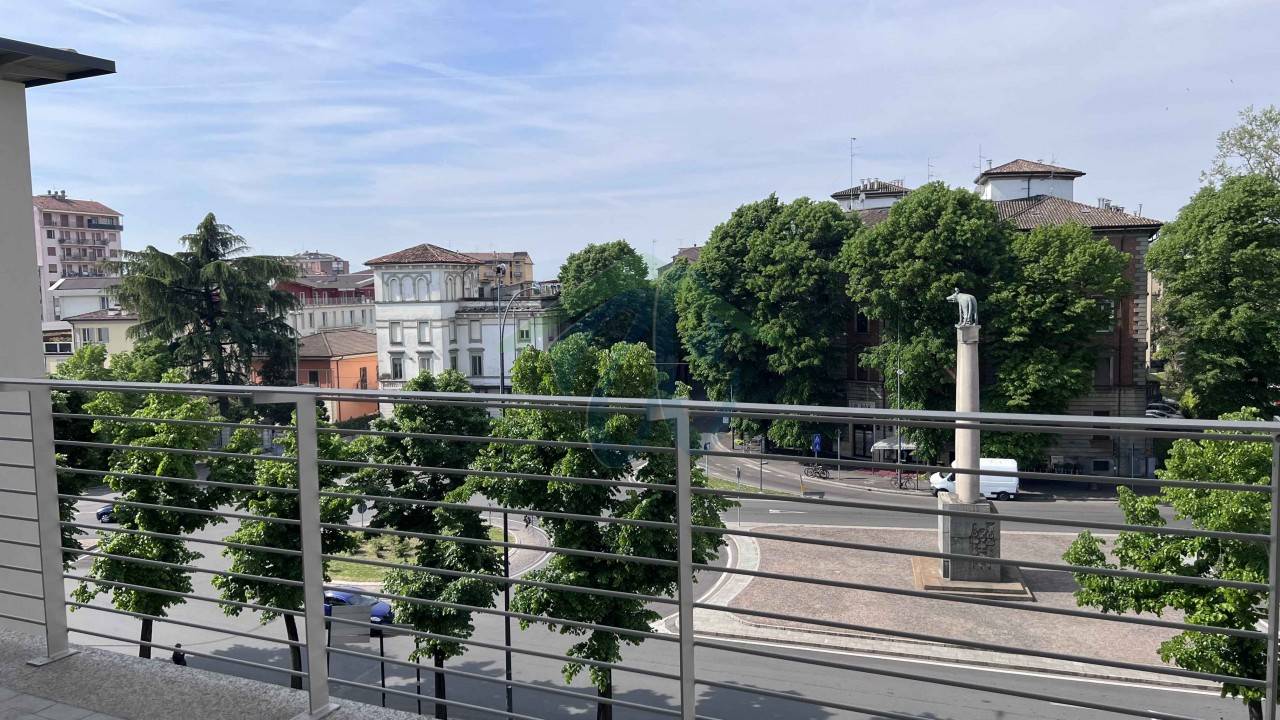 Trilocale piazzale Roma 3, Piazzale Milano - Stazione, Piacenza