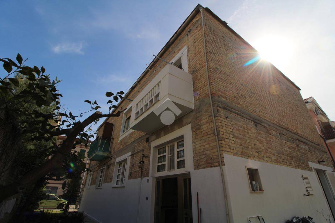 Trilocale via Vittorio Alfieri 13, Centro, San Benedetto del Tronto