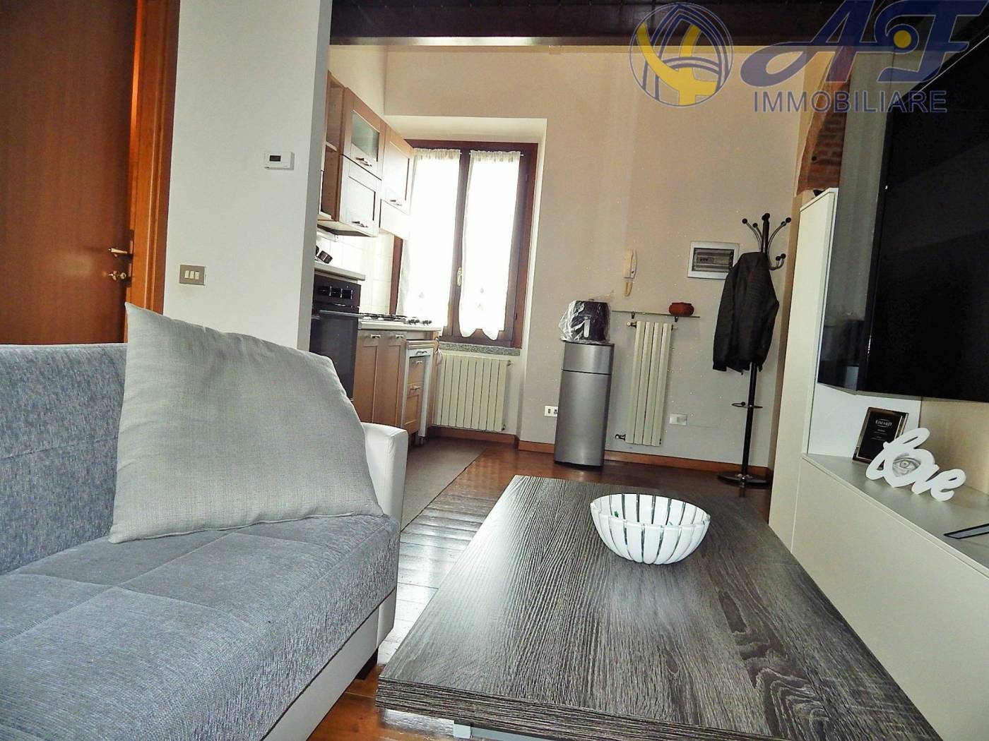 Bilocale via Guglielmo Marconi 20, Centro, Cassago Brianza