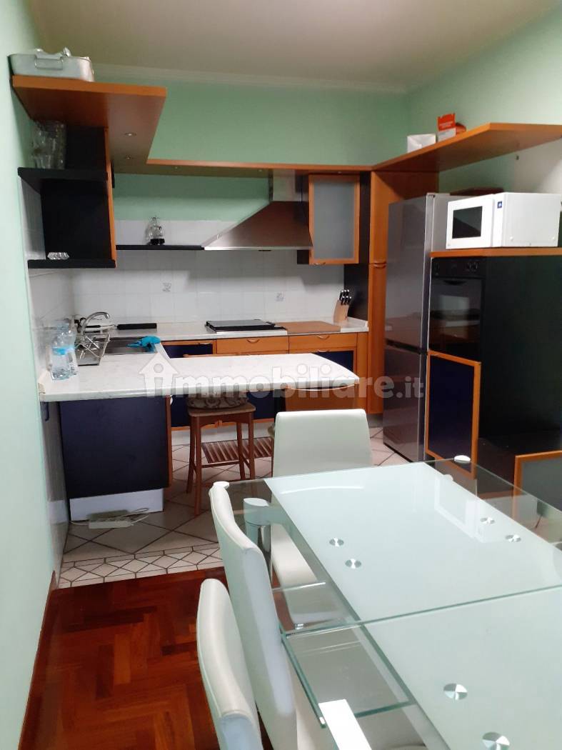 Quadrilocale via della Repubblica, Semicentro, Crema