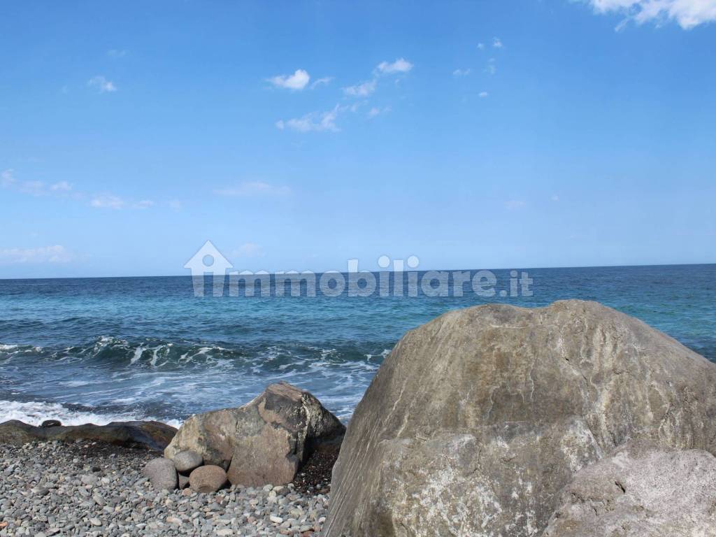 Vendita Rustico in Strada 9 Praiola 4 Riposto. Da ristrutturare, 132 m² ...