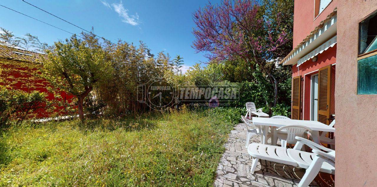 Bilocale via San Francesco, Centro, Sirolo