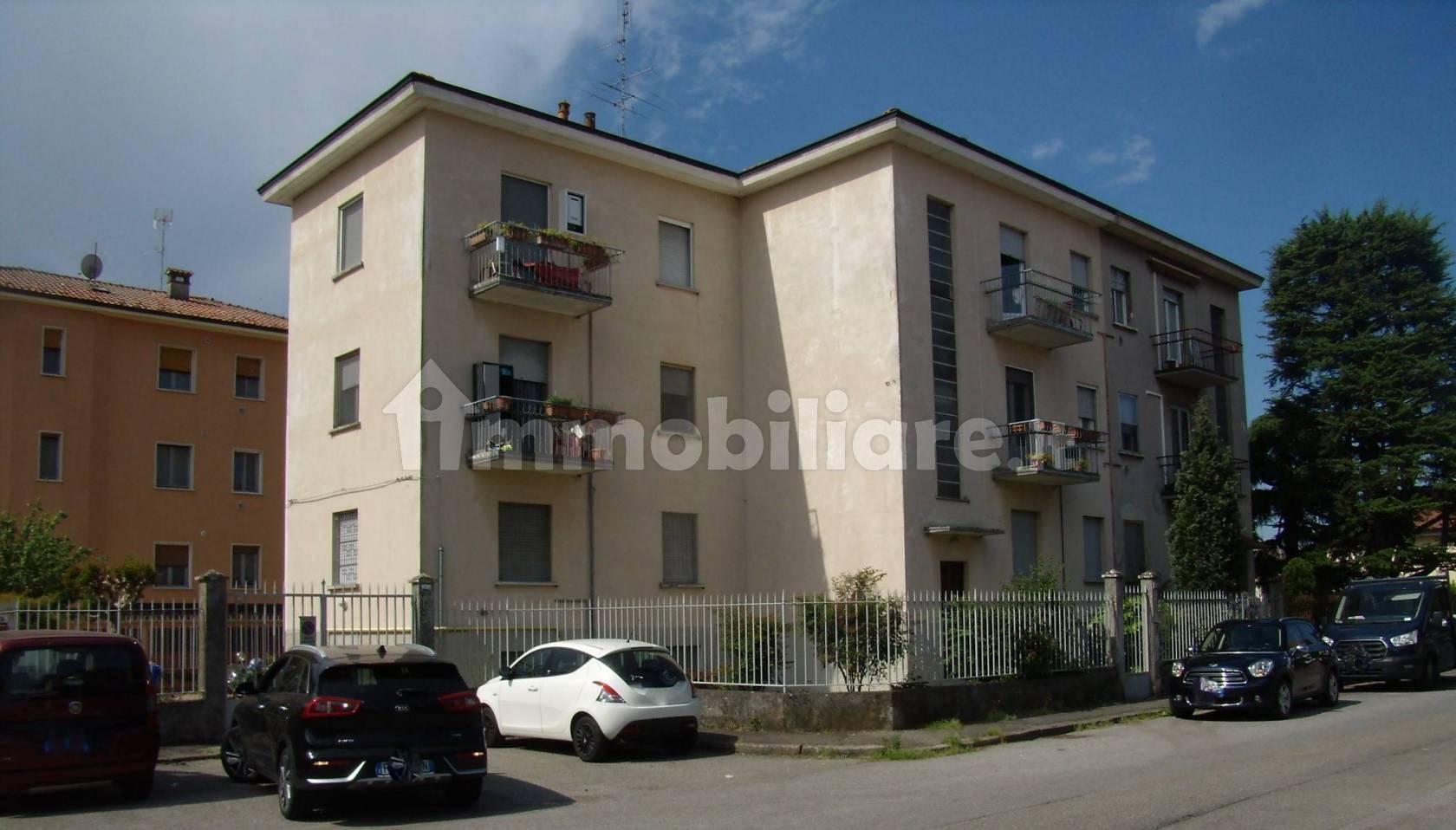 Bilocale ottimo stato, secondo piano, Mirabello - Scala, Pavia