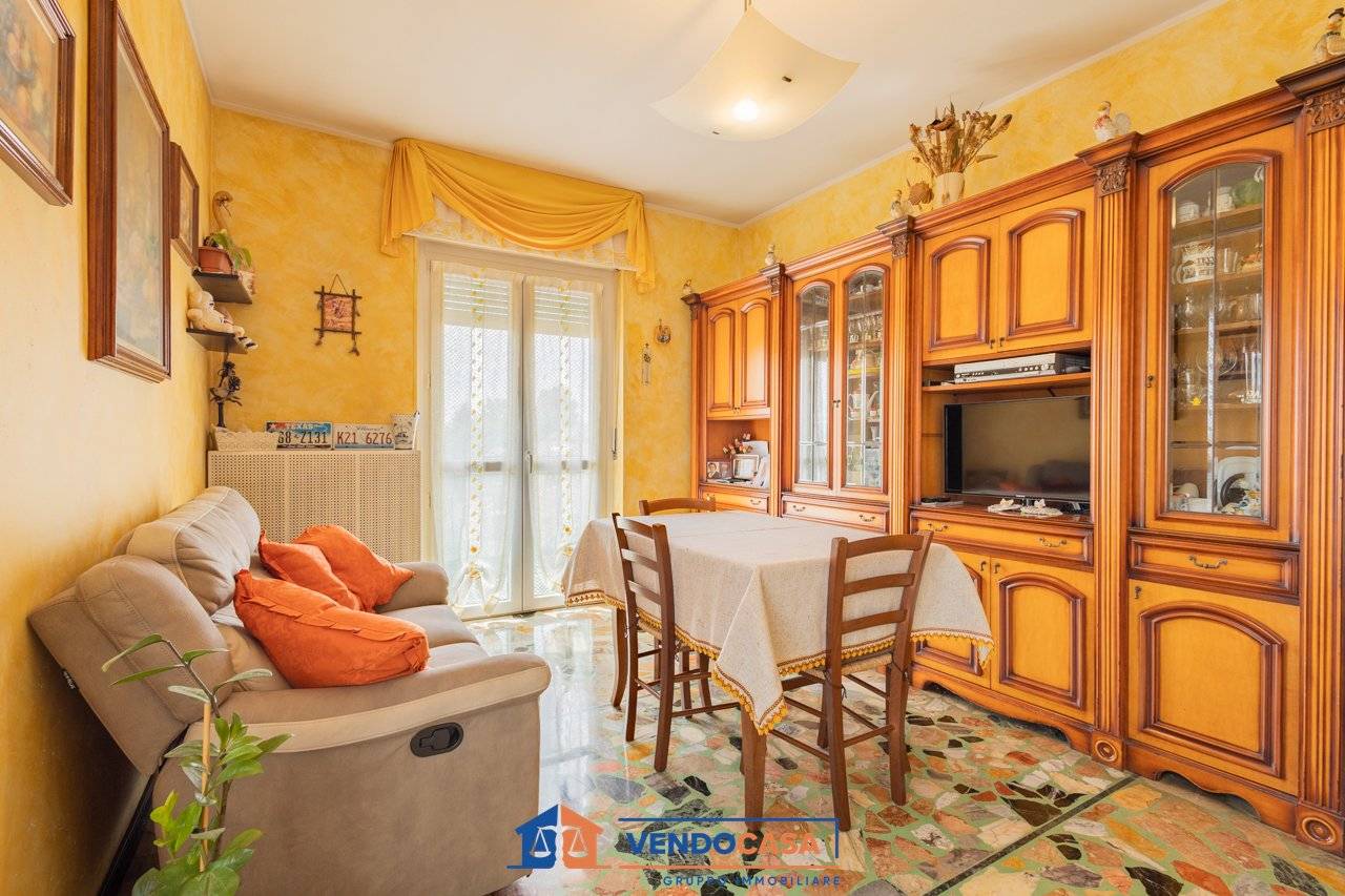 Trilocale via Molino Vecchio 6, Centro, Fossano