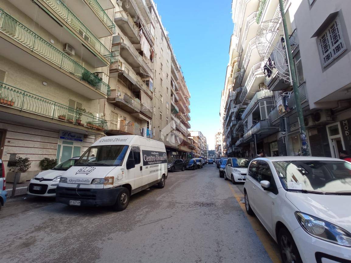 Quadrilocale via Salvador Dalì 22, Pianura, Napoli