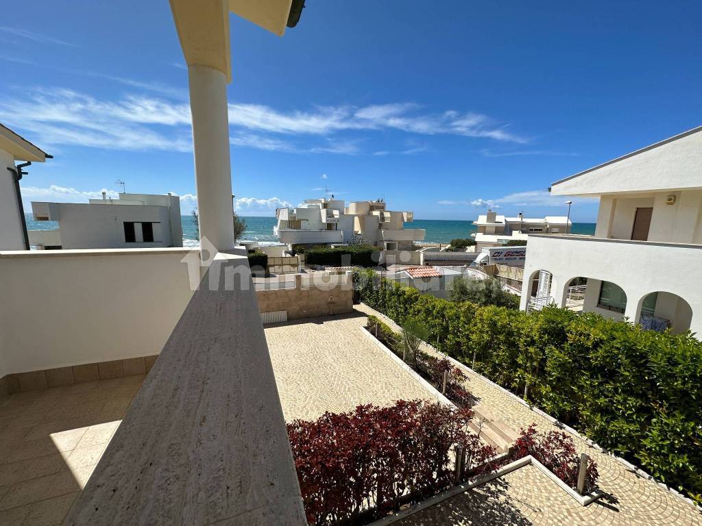 Vendita Villa unifamiliare in Lungomare Guglielmo Marconi 132 Santa ...