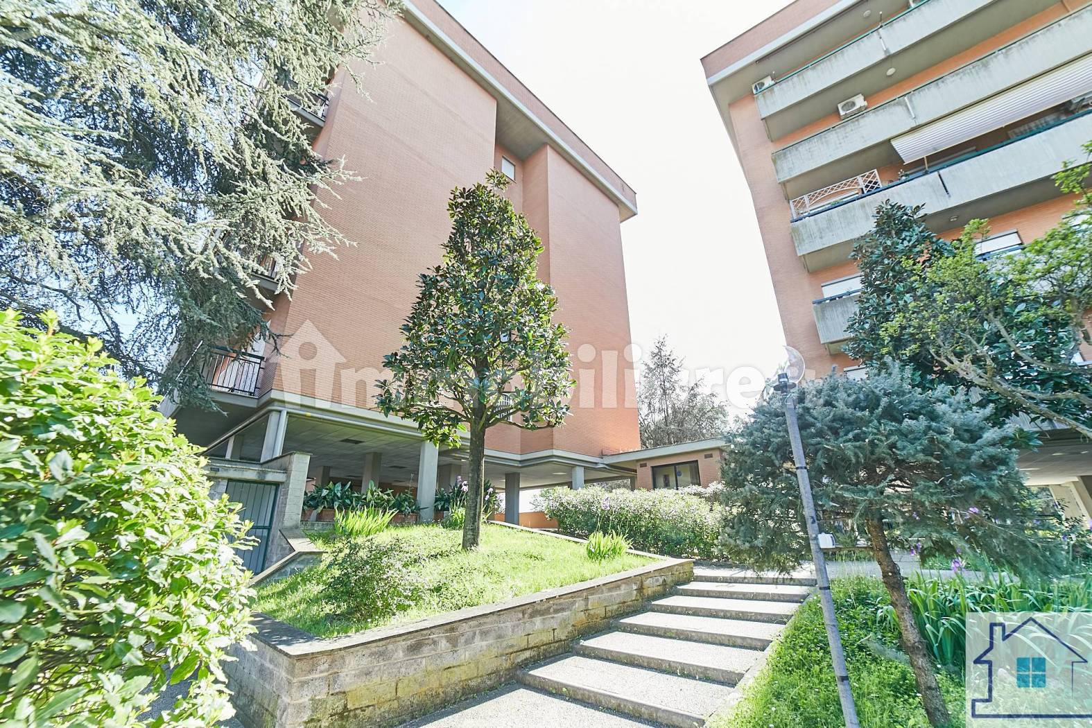 Trilocale via Clauzetto, Labaro, Roma