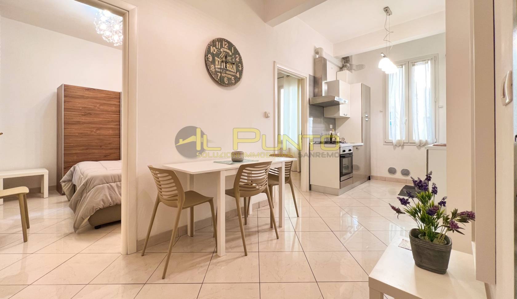 Trilocale via Pesante 17, Porto Vecchio, Sanremo