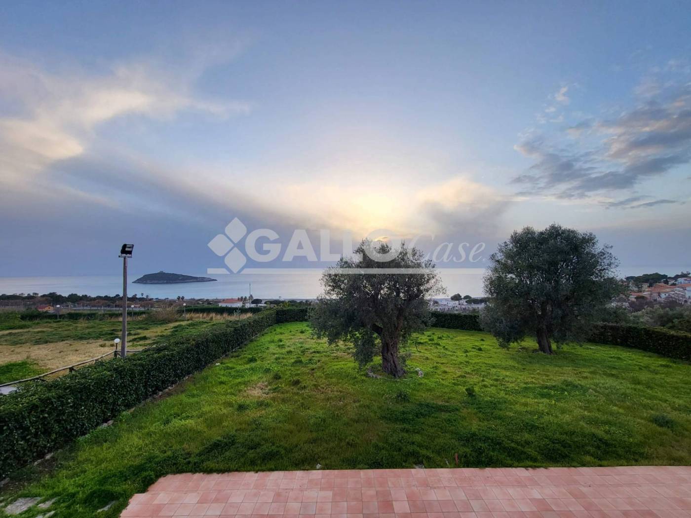 Quadrilocale Contrada Tredoliche, Diamante