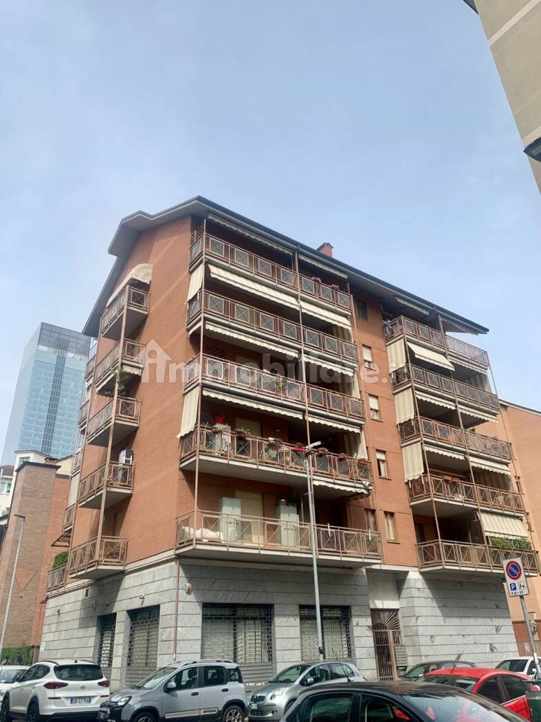 Trilocale via Felizzano 20, Mirafiori Nord, Torino
