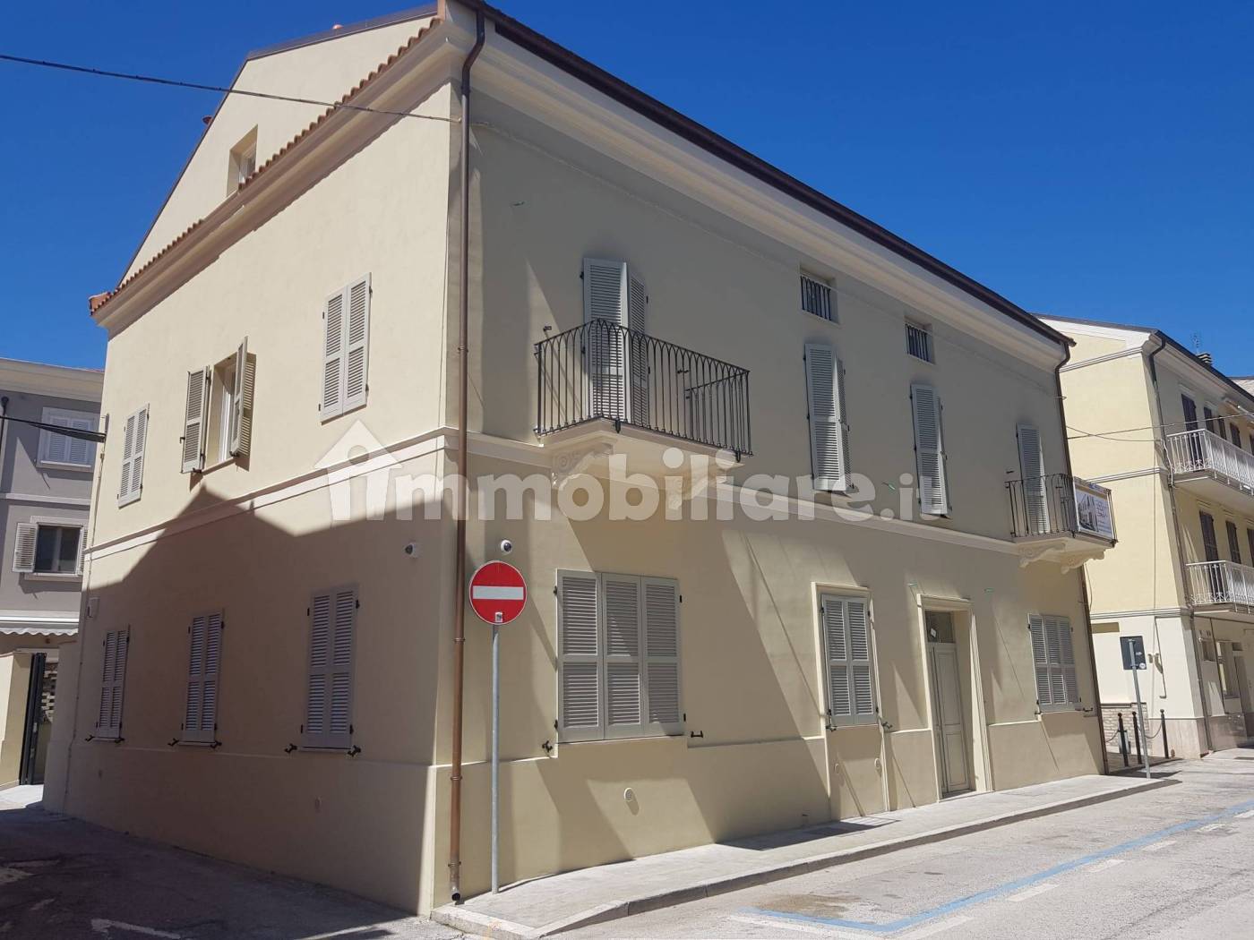 Quadrilocale via Aspromonte, Centro, San Benedetto del Tronto