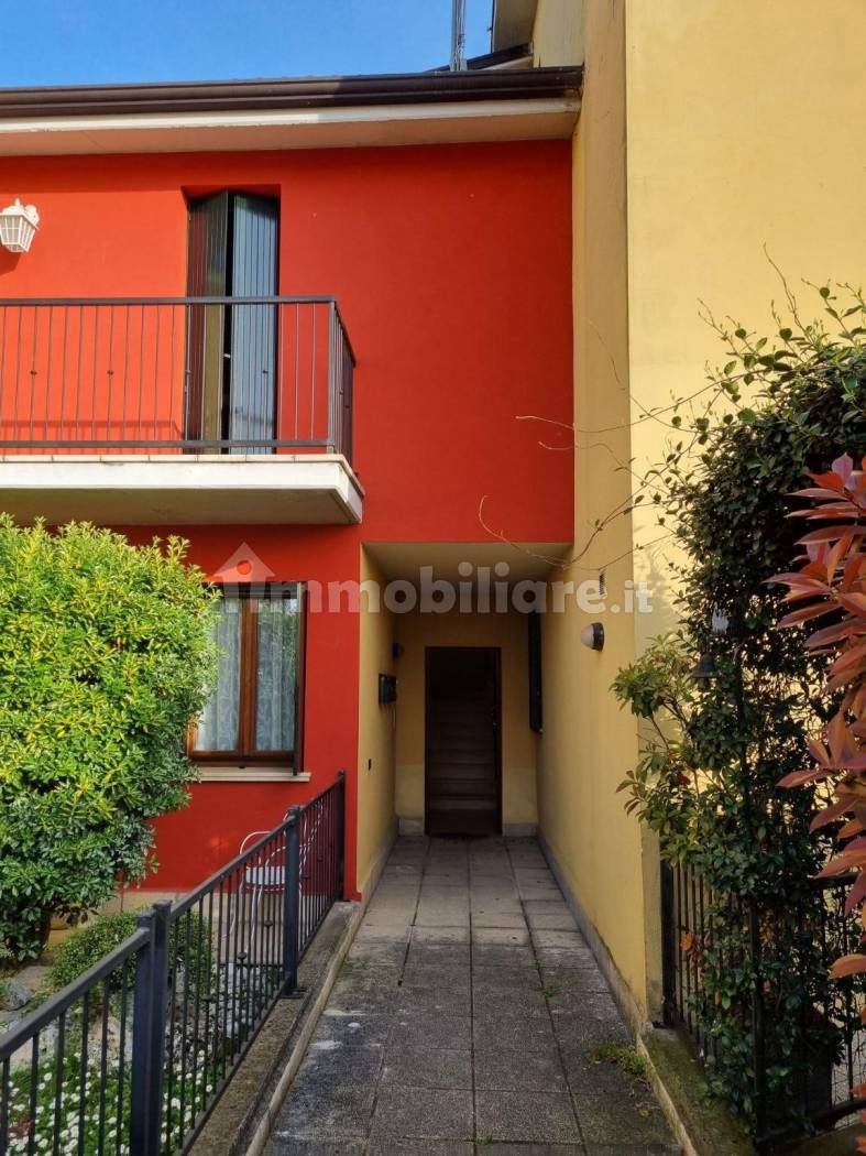 Trilocale via Giacomo Matteotti 18, Pieve Di Coriano, Borgo Mantovano