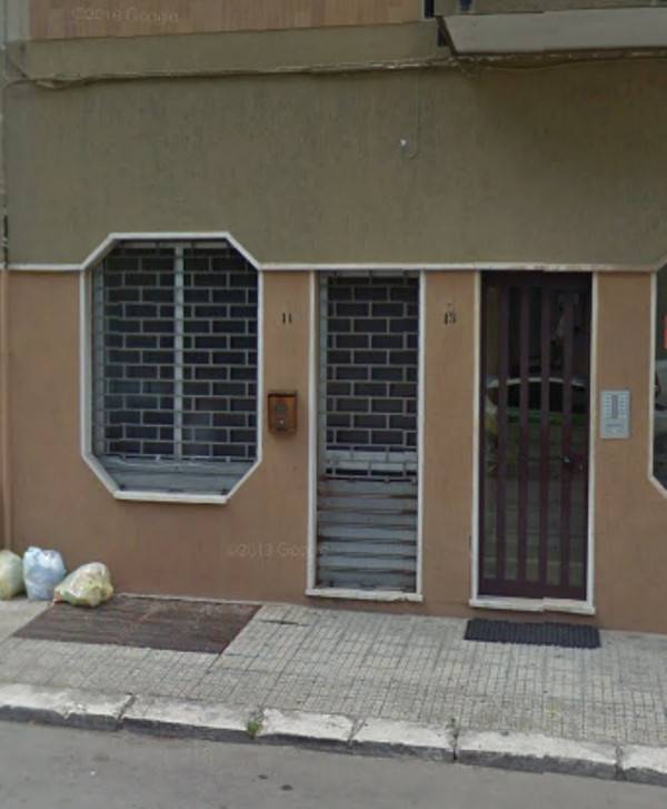 Locale commerciale in Vendita