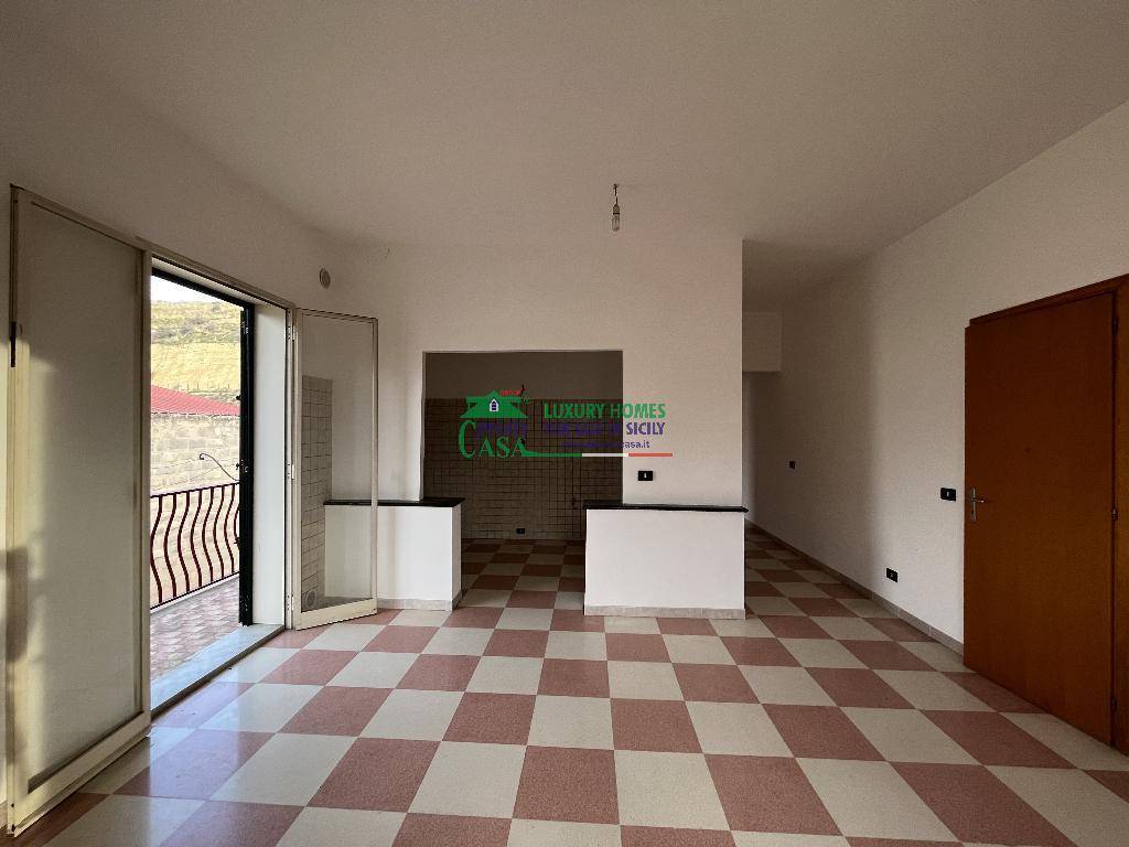 Quadrilocale buono stato, secondo piano, Centro, Scicli