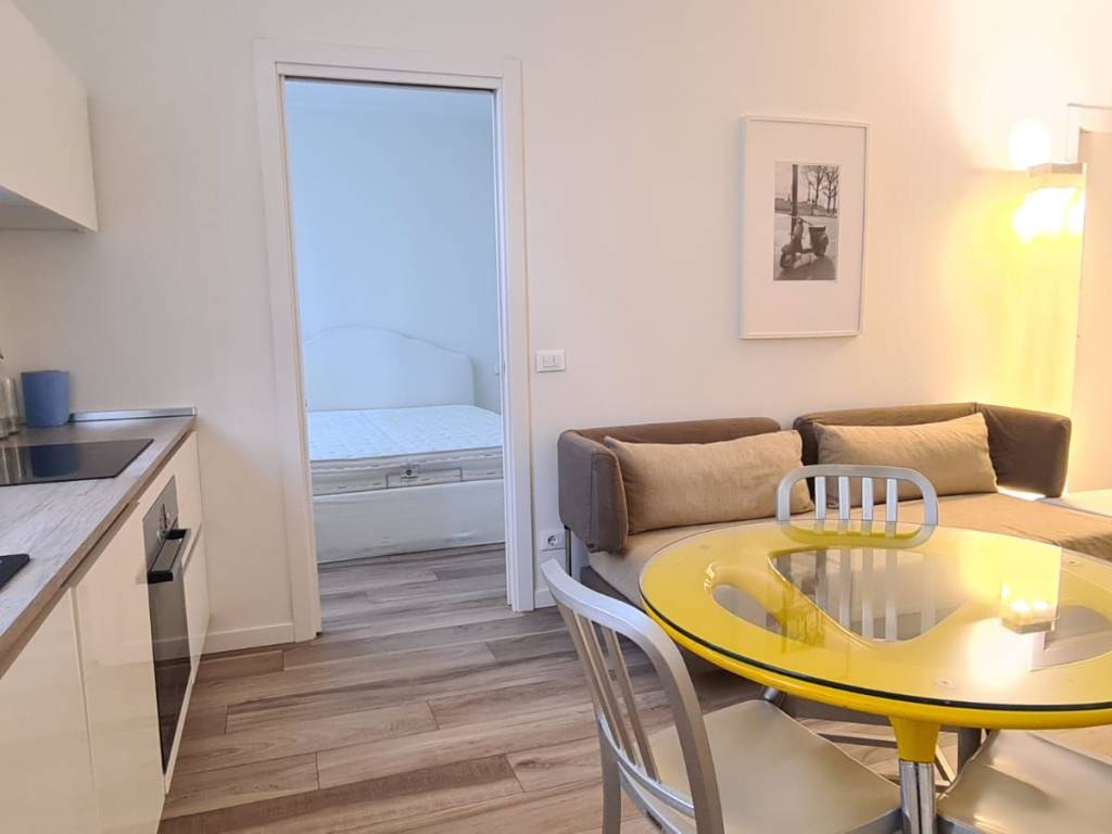 Affitto Appartamento Milano. Bilocale in via Lucio Apulejo. Ottimo ...