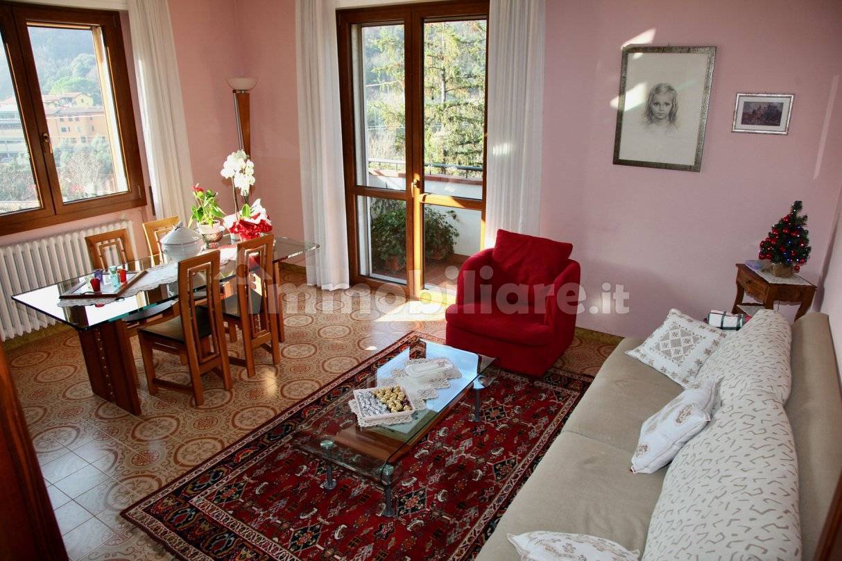 Appartamento via Fiorenzo Mugnaini 4, Centro, Vaiano