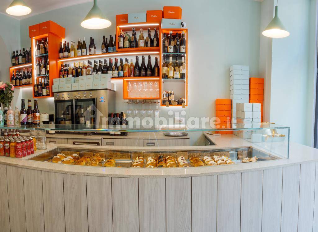 Attività commerciale in Vendita