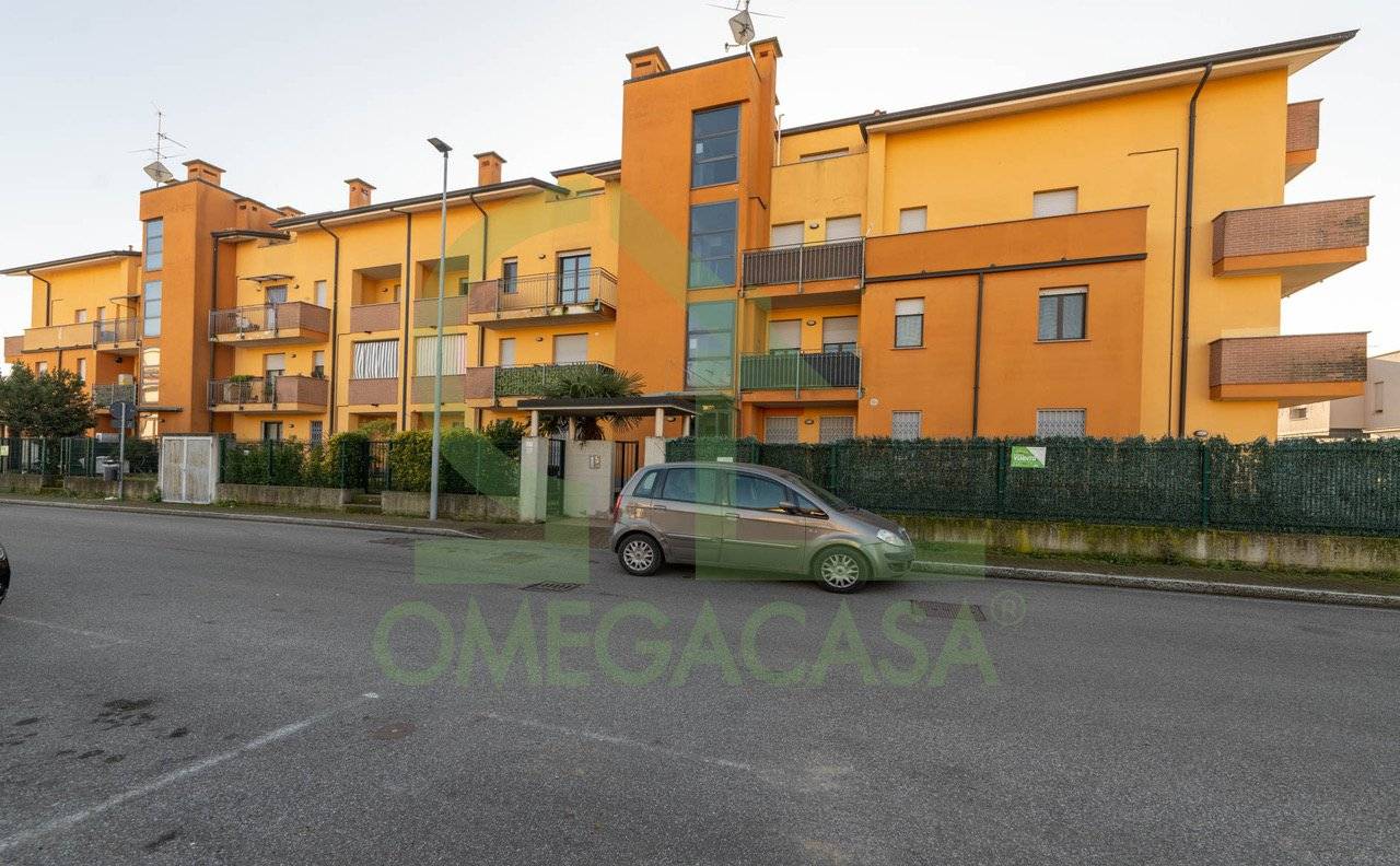 Trilocale via Aldo Moro, Casalpusterlengo