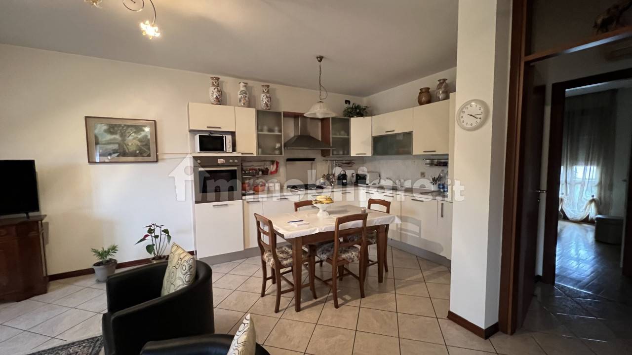 Trilocale via Roma, Centro, Solesino